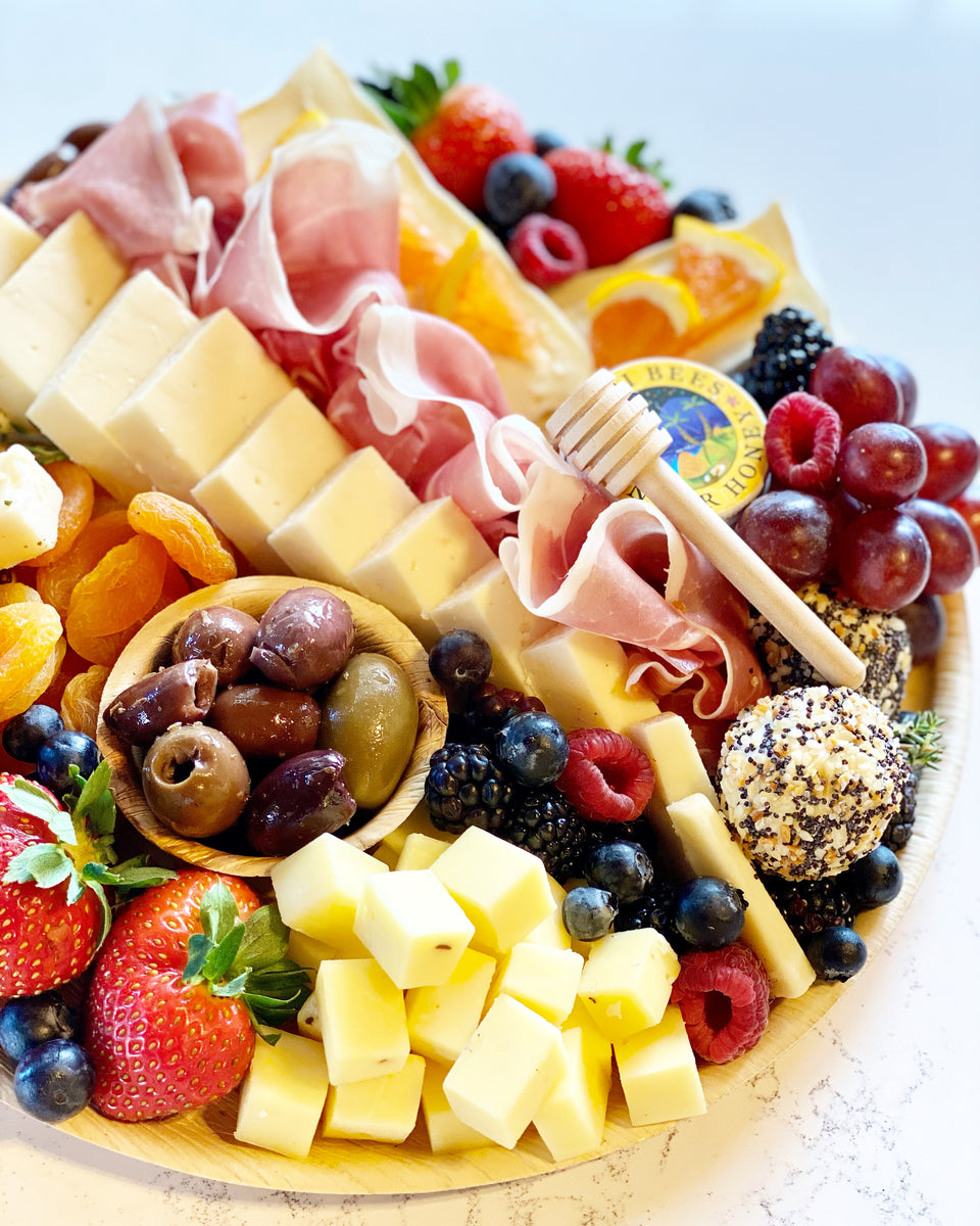 MINI GRAZING PLATTER – Maui Luxe Cheese