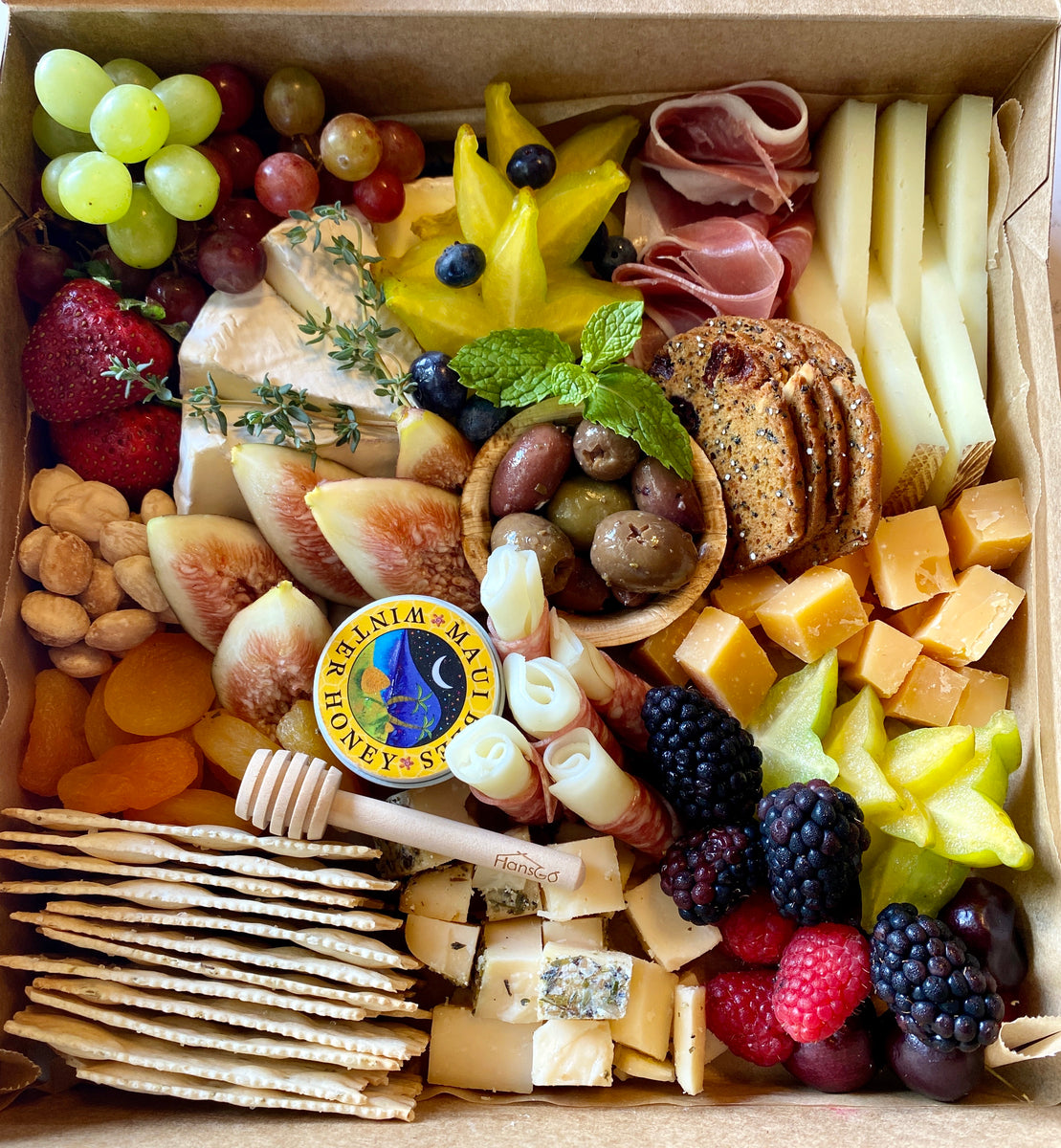 LARGE GRAZING BOX – Maui Luxe Cheese